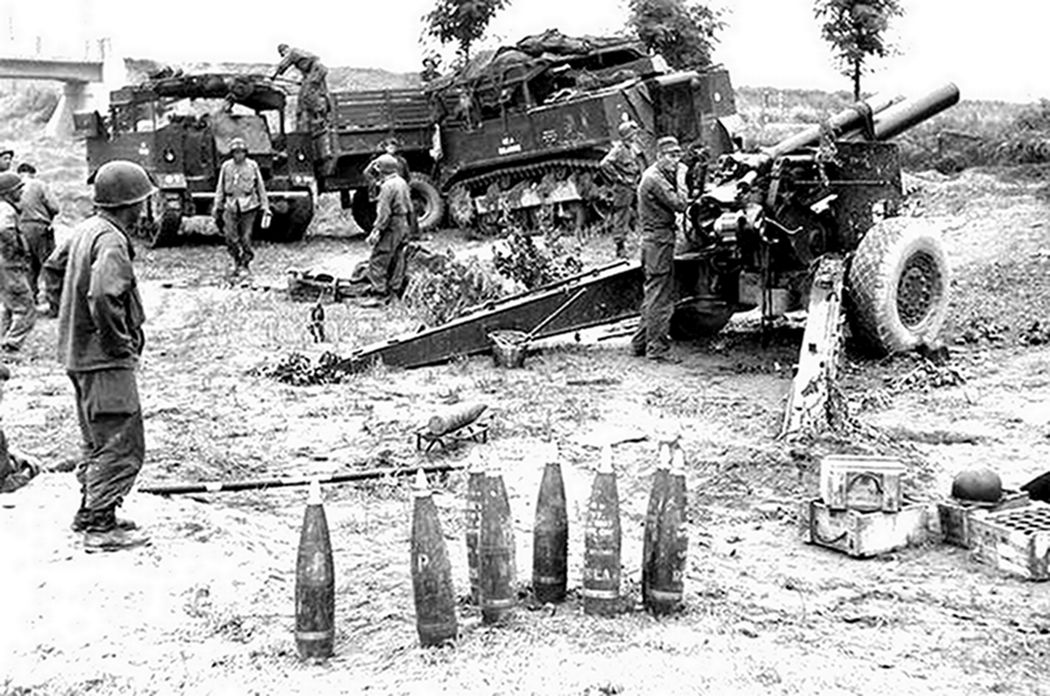 155mm Howitzer of American Artillery in World War II - iNEWS