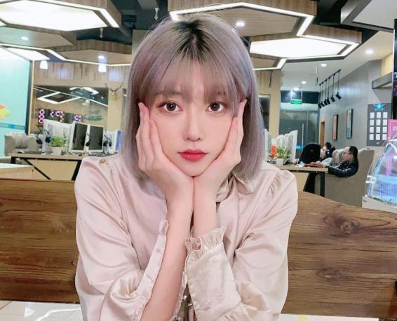 After Wang Yimeng was dismissed by the entire network as "meat-prepared Luban", 520 photos made ...