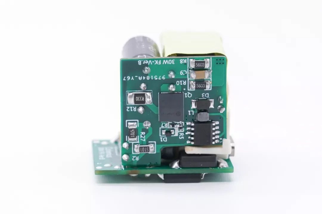 Juneng Chuangxin launches a variety of high-efficiency GaN PD fast ...