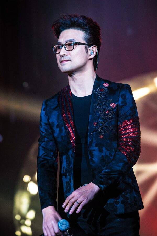 Wang Feng Suzhou concert performance details - iNEWS