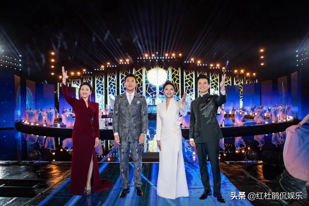 In the 30th year of CCTV's Autumn Evening, the host is polarized, Lu ...