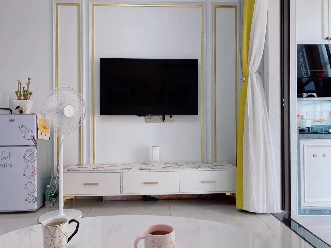 37 square meters small apartment, shared living room and bedroom ...