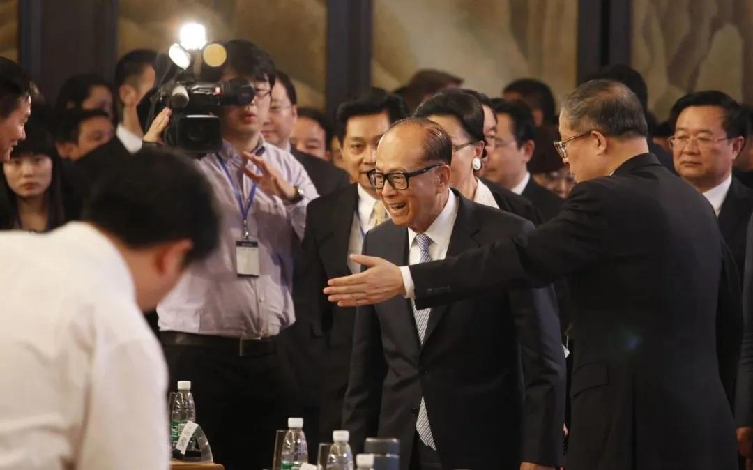Pan Shiyi was filed for review and Li Ka-shing divested. Is the spirit ...
