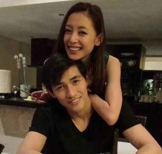 Actor Li Zifeng announced his marriage!The woman has a fair complexion ...