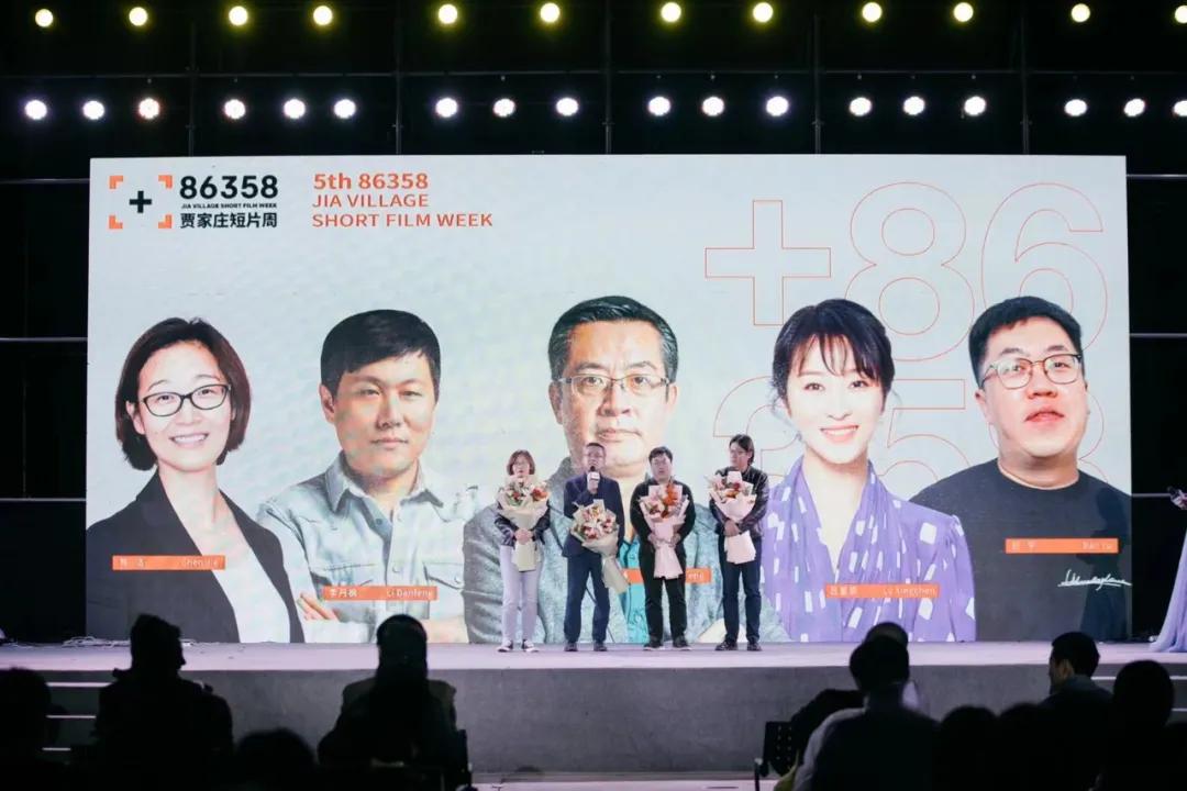 Approaching science, Li Danfeng and his voice "lover" - iNEWS