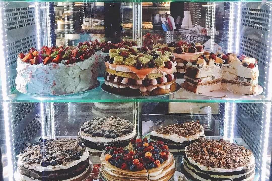 How to save the birthday cake that I can't finish eating?These ...