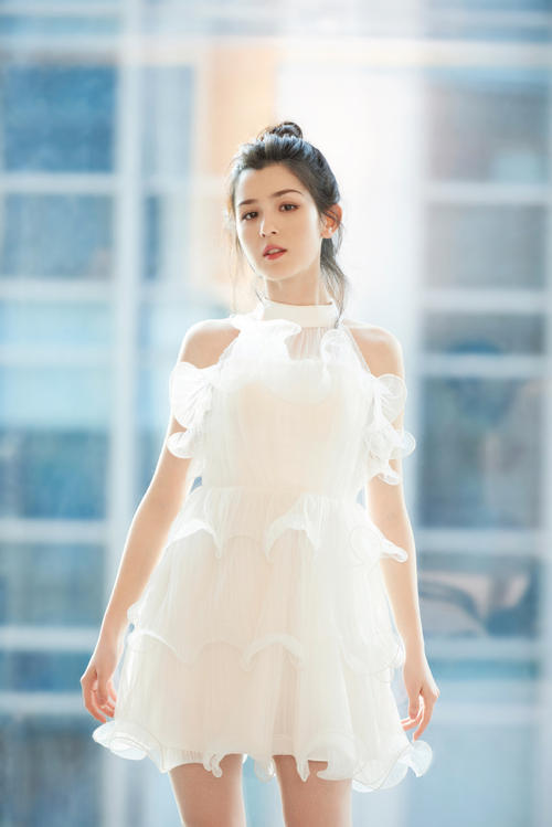 Hanikzi: Born to be beautiful, become famous in one dance - iNEWS