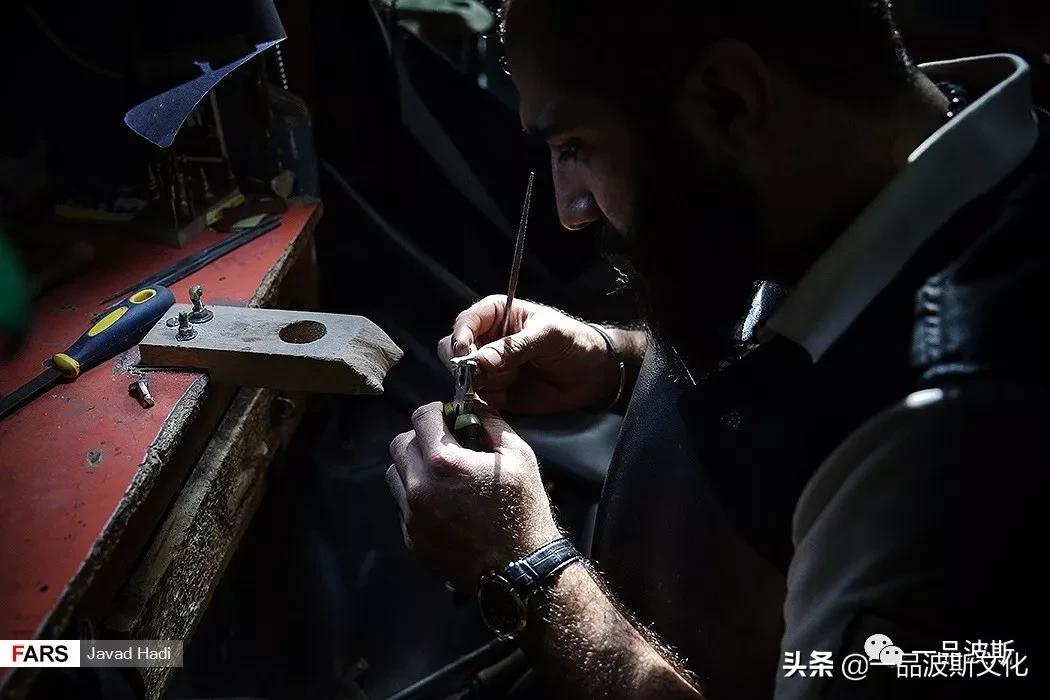 Iranian traditional ring production workshop - iNEWS
