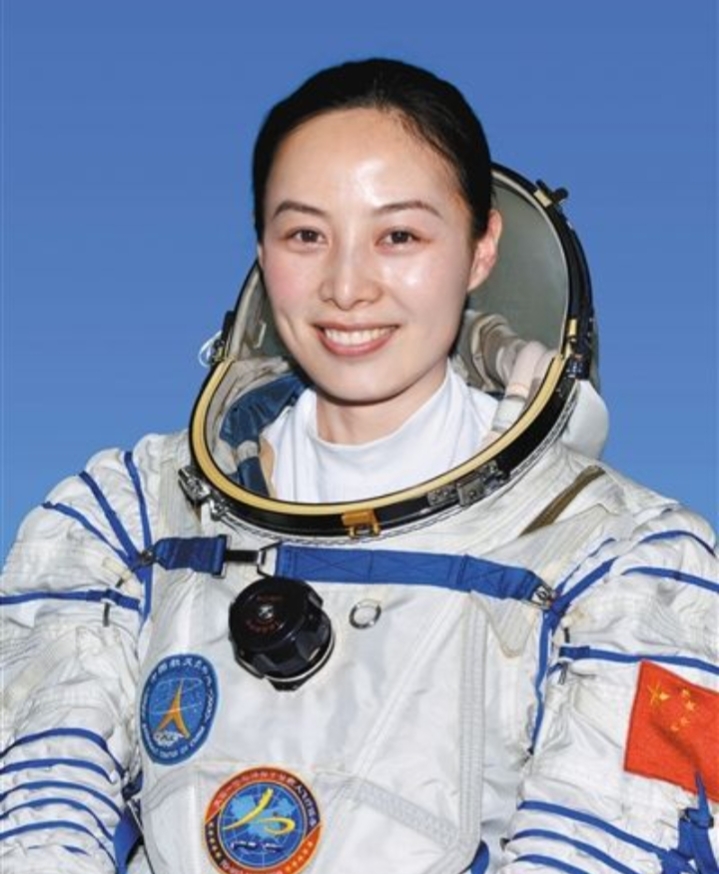 Wang Yaping is much more beautiful than a star - iNEWS