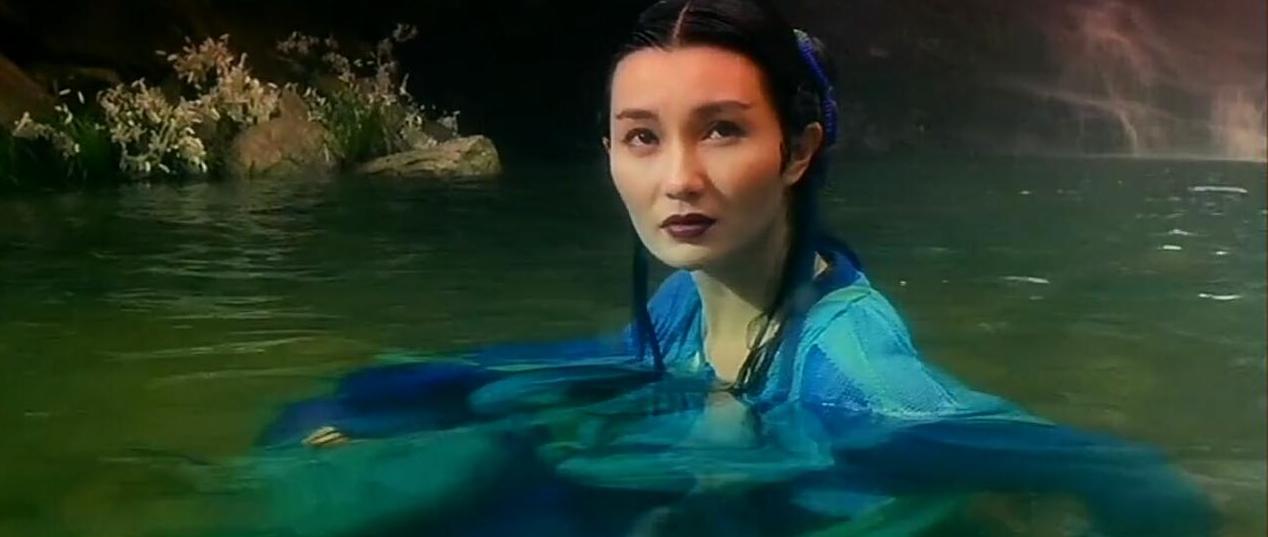 I like to imitate Maggie Cheung's green snake, Charlene Choi is pale ...