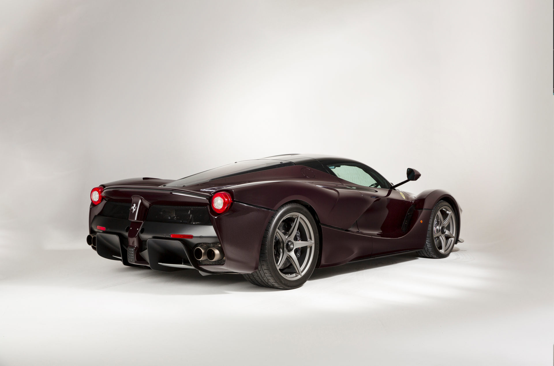 This burgundy Ferrari Rafa supercar only drove 1477 kilometers and is ...