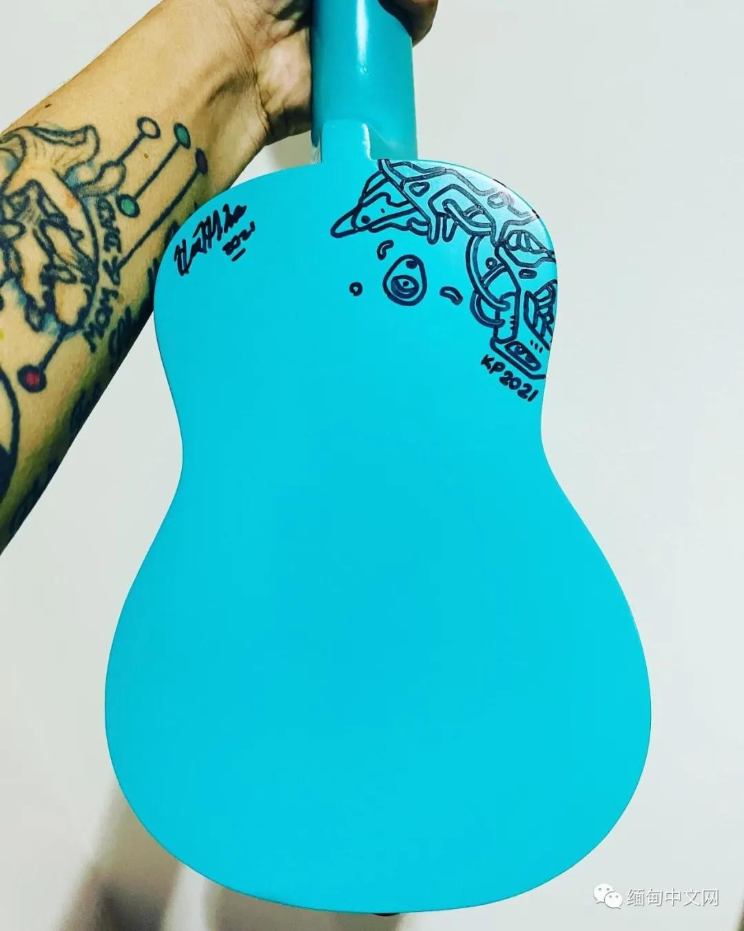 After the famous Burmese singer broke the world record, his parents ...