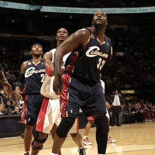 Lao Zhan VS Sharks, if they are all at the top, who is better? - iNEWS