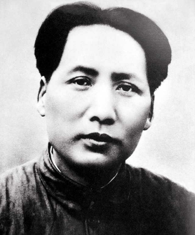 What three things did Mao Zedong keep silent? - iNEWS