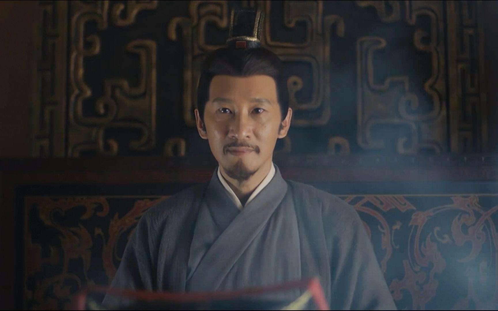 He is Cao Cao's right-hand man, and Cao Cao's soul under the sword. - iNEWS