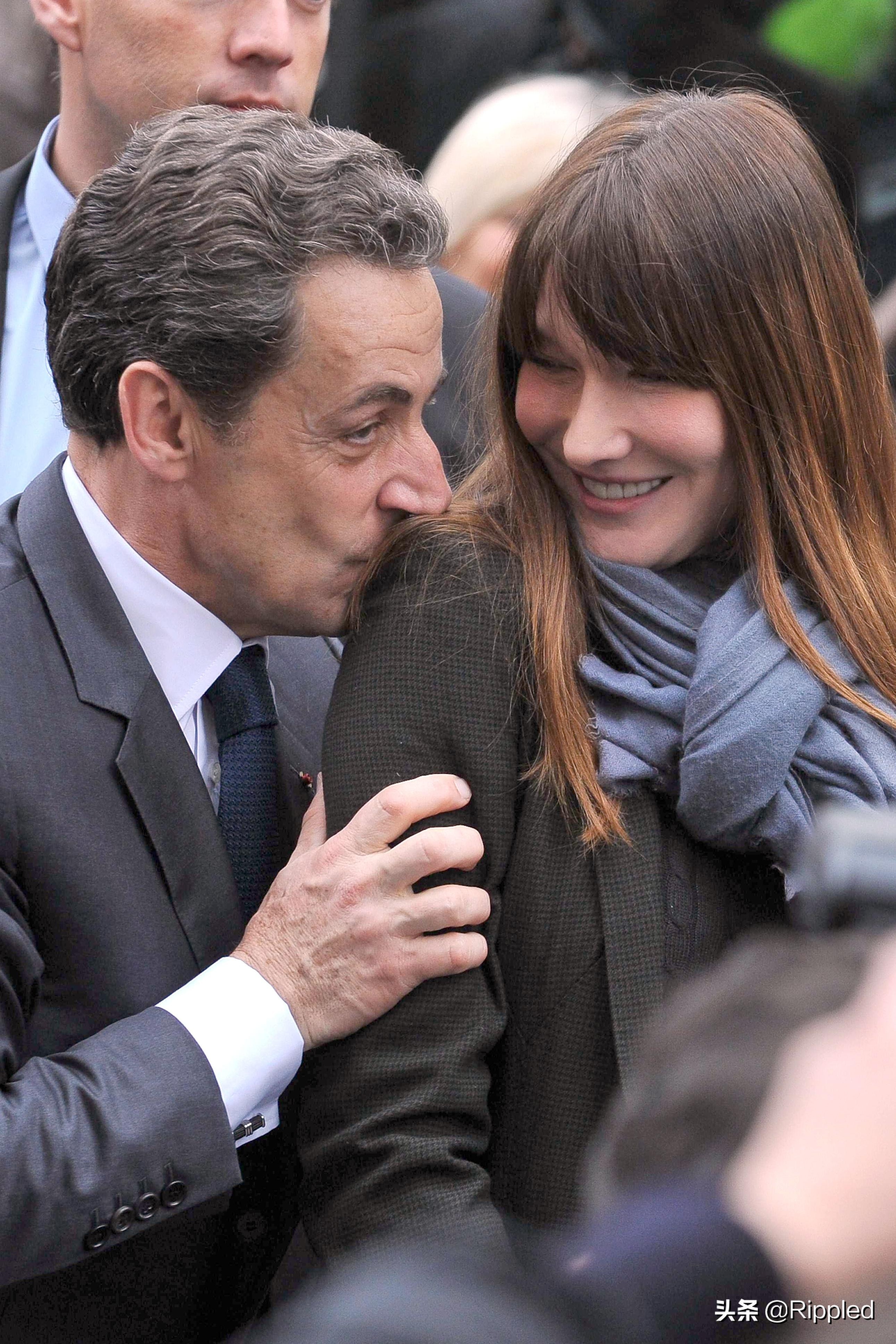 The 53-year-old former French first lady Shen V Dengfeng, aroused ...