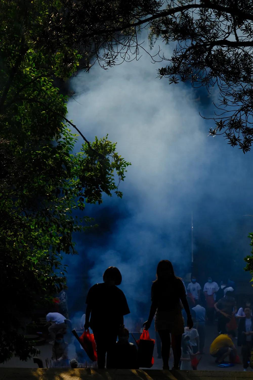 Jinmen.com Ma Wenchao: Mid-Autumn Festival, praying at Shijing Temple ...