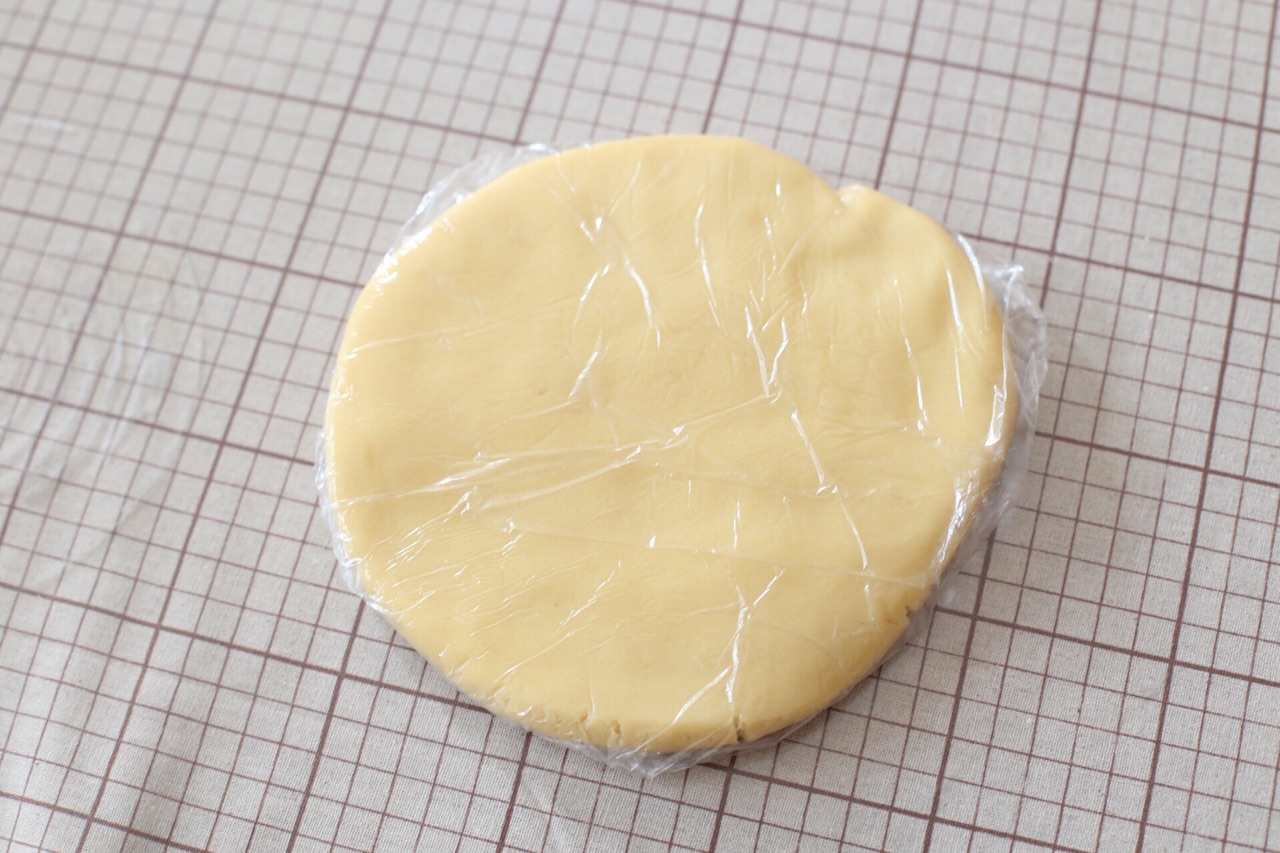 The sweet and sour apple pie is easy to make, so picky kids at home ...