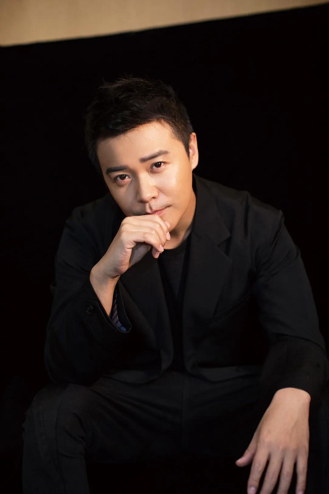 "Lovely gifted man" Chen Sicheng "Bold and unrestrained love history ...