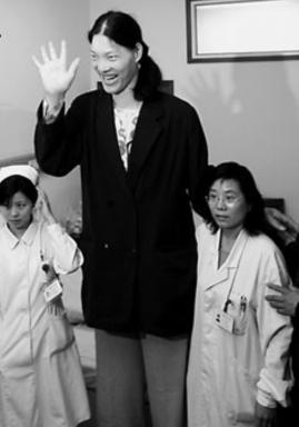 Yao Defen, the world's first giantess: 2.36 meters tall, taller than ...