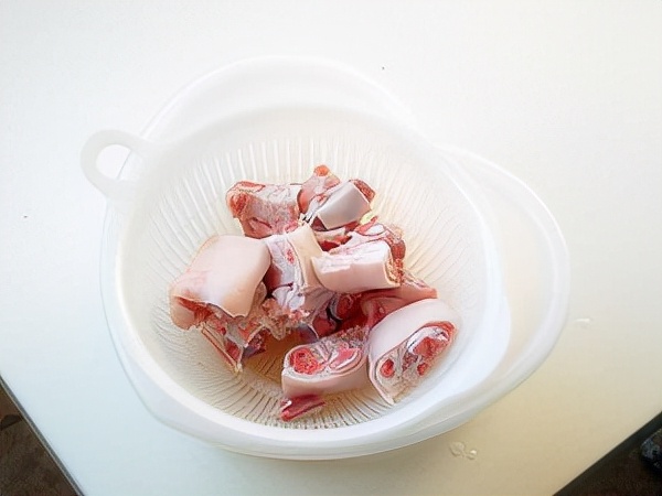 The recipe of Sichuan-flavored hoof-flower soup is simple and easy to ...
