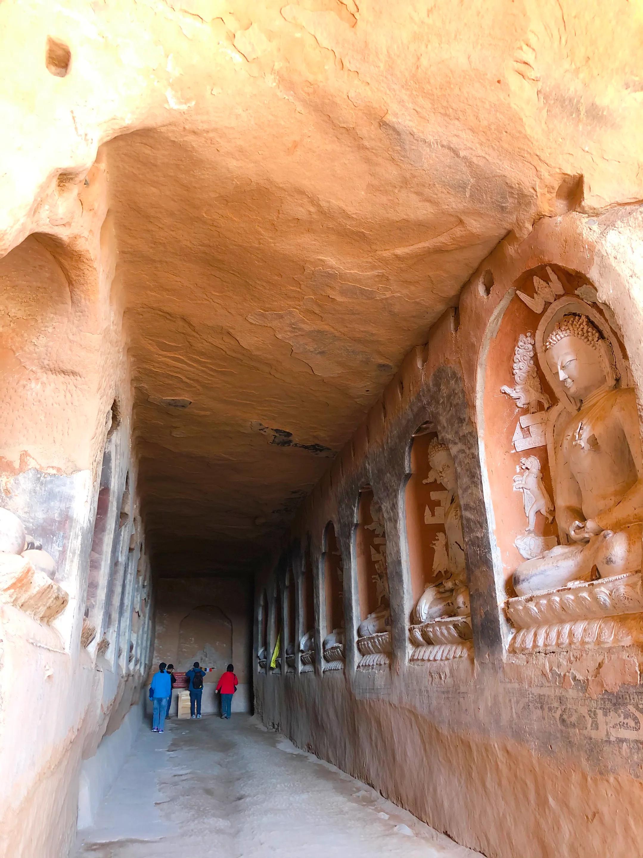 The Matisi Grottoes built on the cliffs, the only plank road in China ...