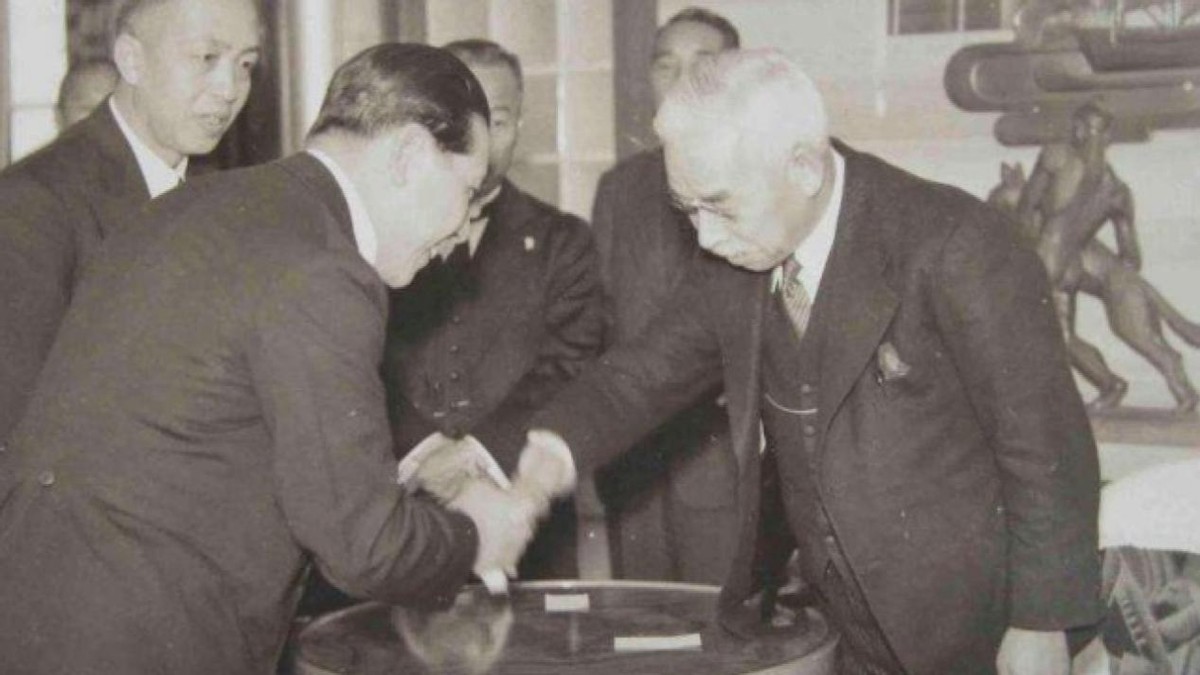 Legendary agent Li Shiyu: The lurking army unified the road to the army ...