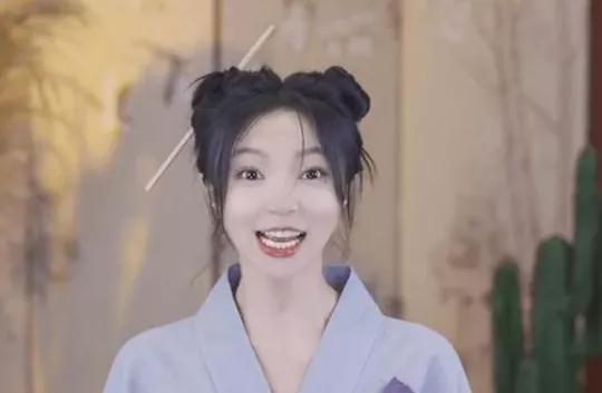 Xiao Pan Pan once again held the show of red and yellow plums by ...