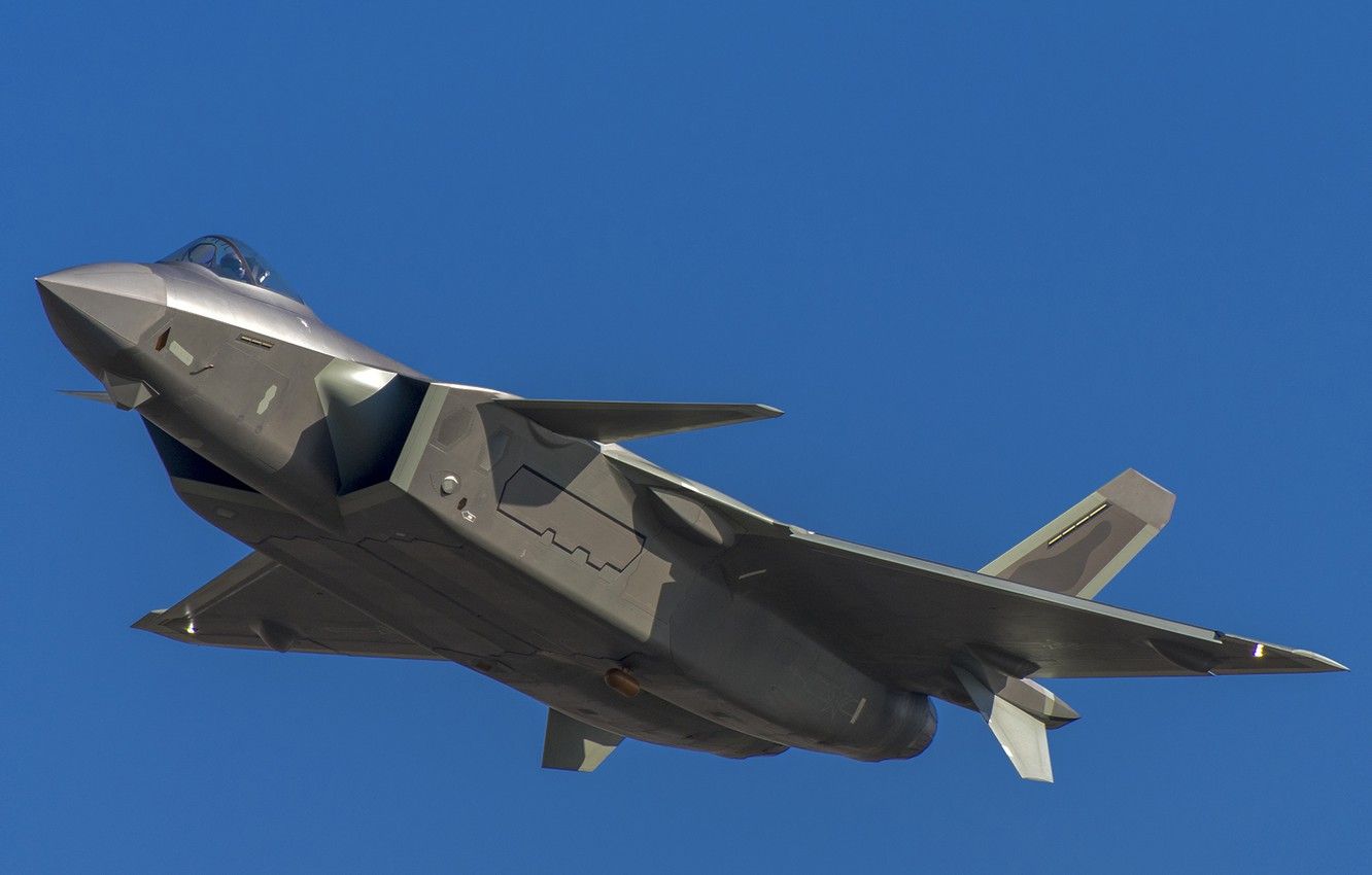 On the day China entered the strategic air force, a mysterious large ...