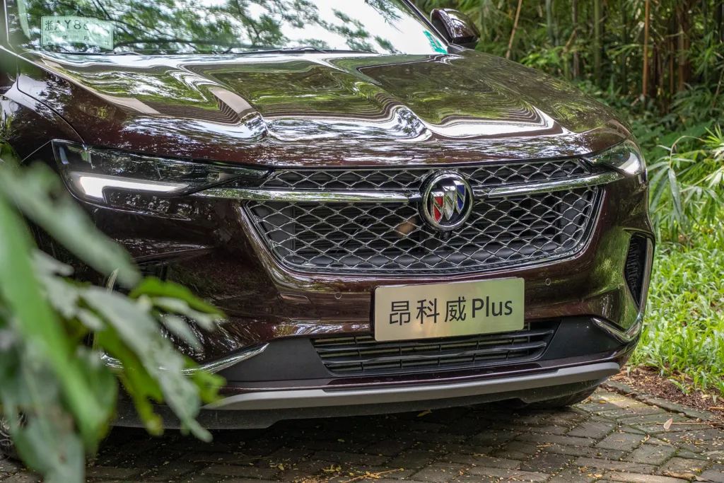 A marked value of 30,000?Test drive the Envision Plus Avenir five ...