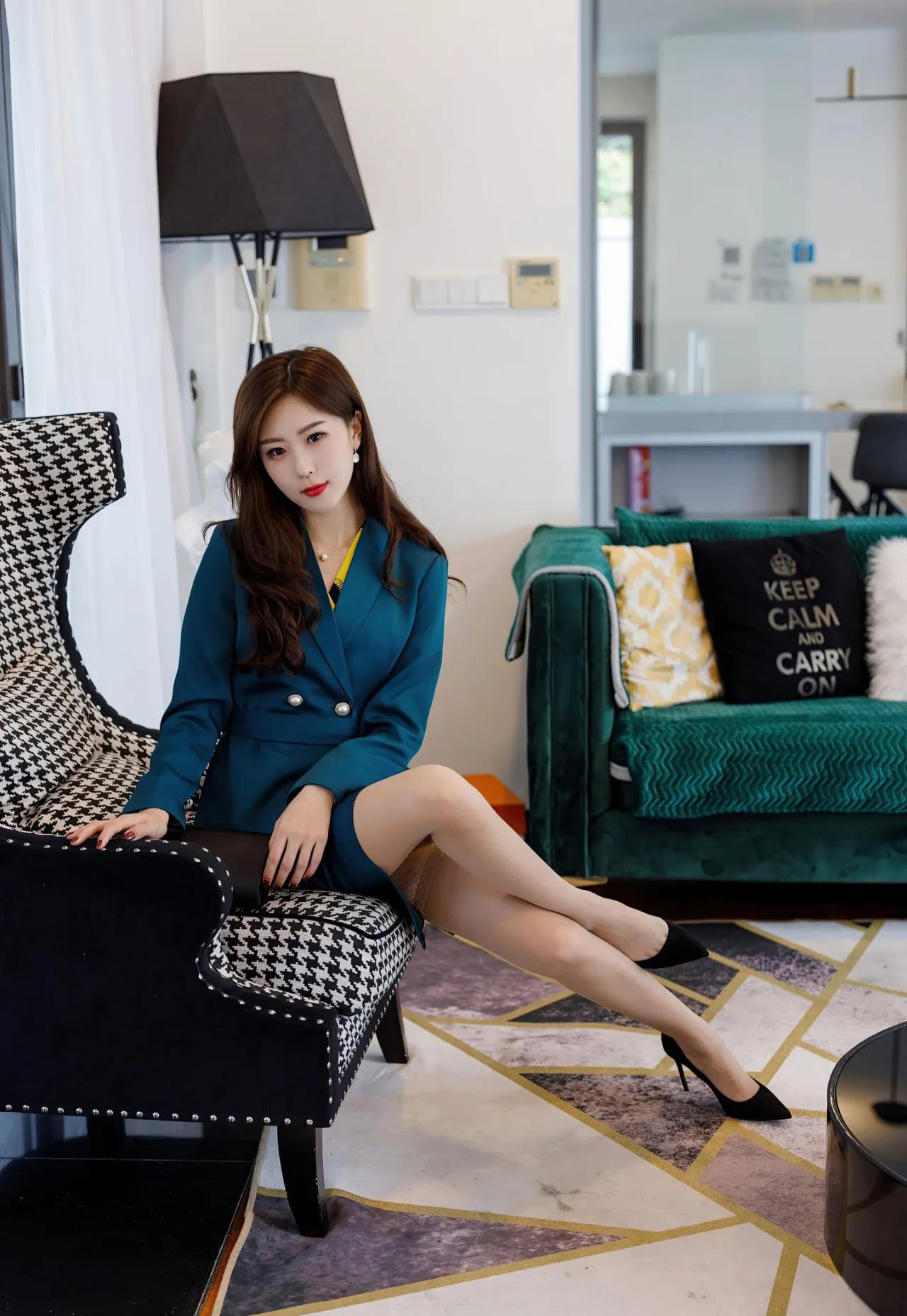 Urban professional wear atlas, Yang Ziyan, Yang Chenchen are beautiful ...