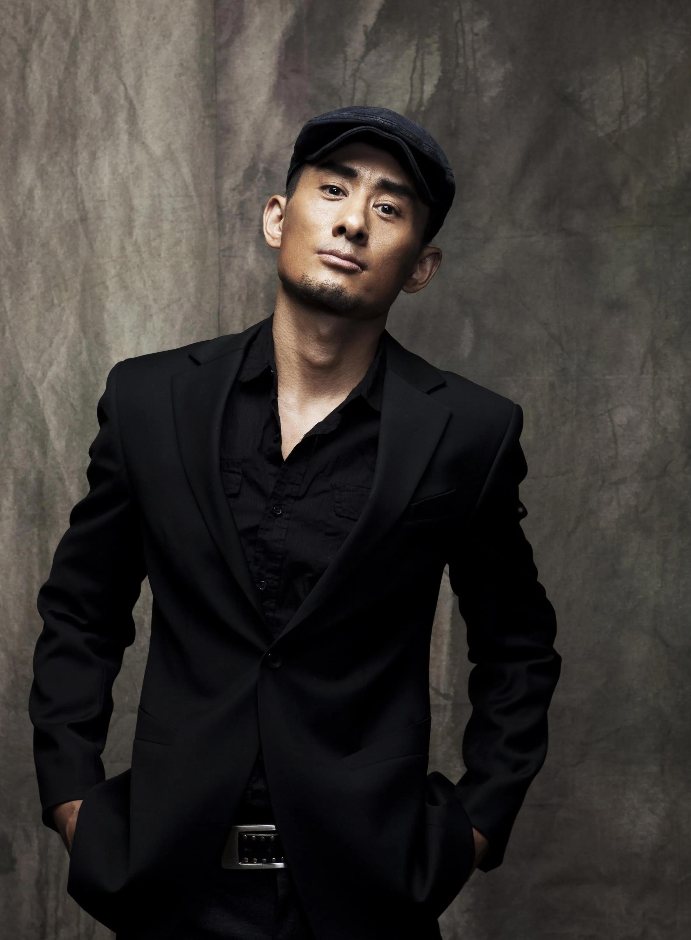 A happy life for thousands of years grows up to a big, the same ...