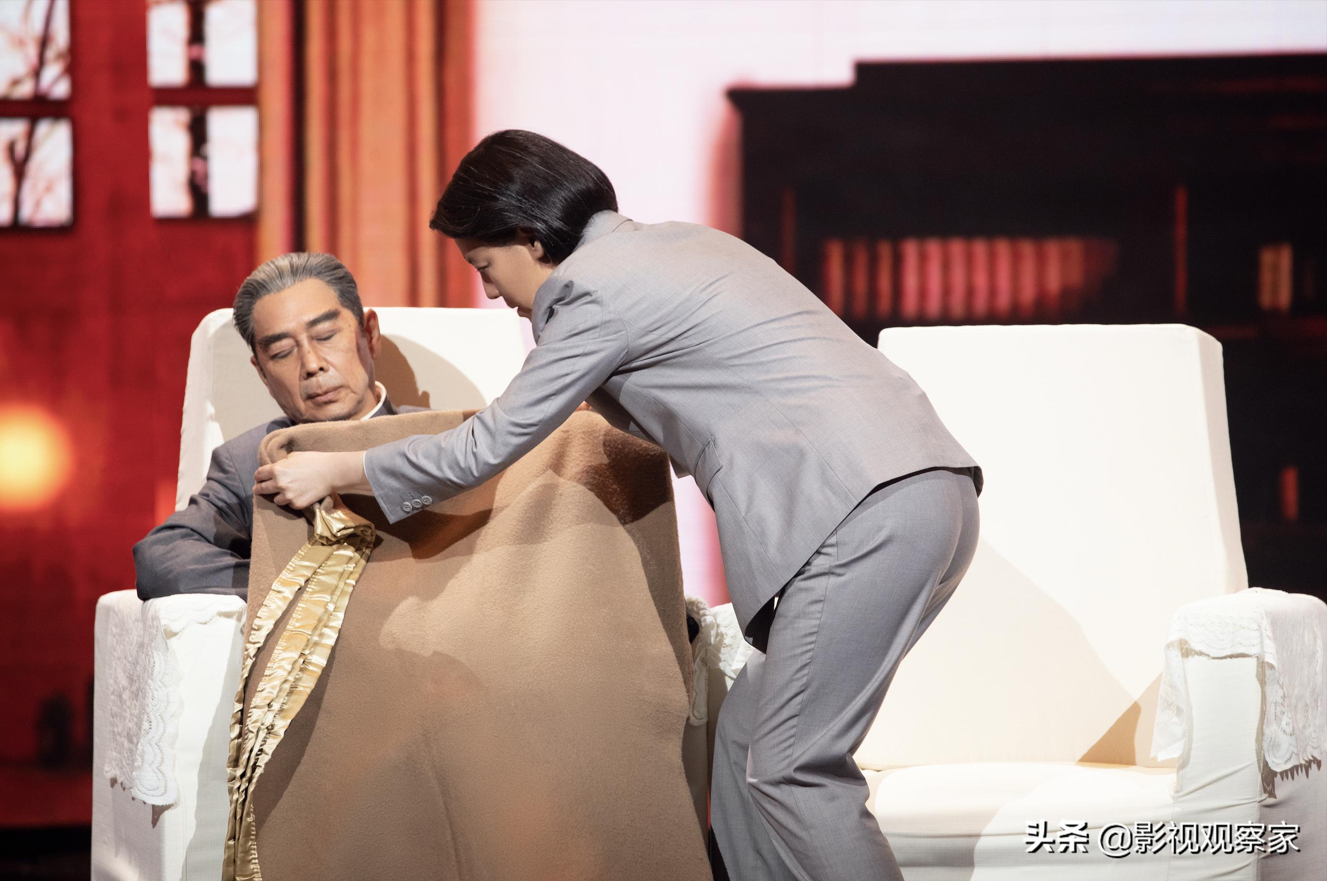 Yan Yikuan and Liu Jiajia interpret the young Zhou Enlai, Deng Yingchao ...