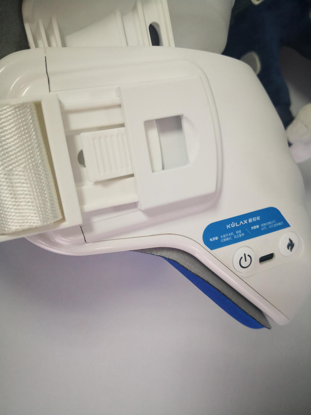 Cool relaxing neck fixer experience: two-pronged head lifting + hot ...