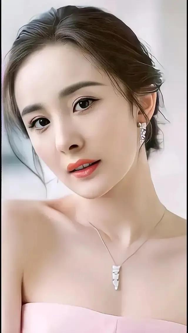 Yang Mi Photo Album - iNEWS