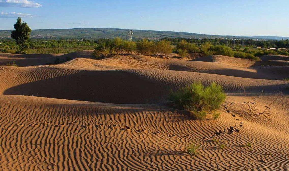 Create a world miracle again!China's first desert that is about to ...
