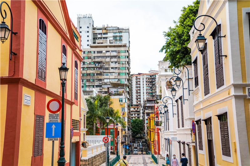 One of the most beautiful streets in Macau, pretend to walk the streets ...