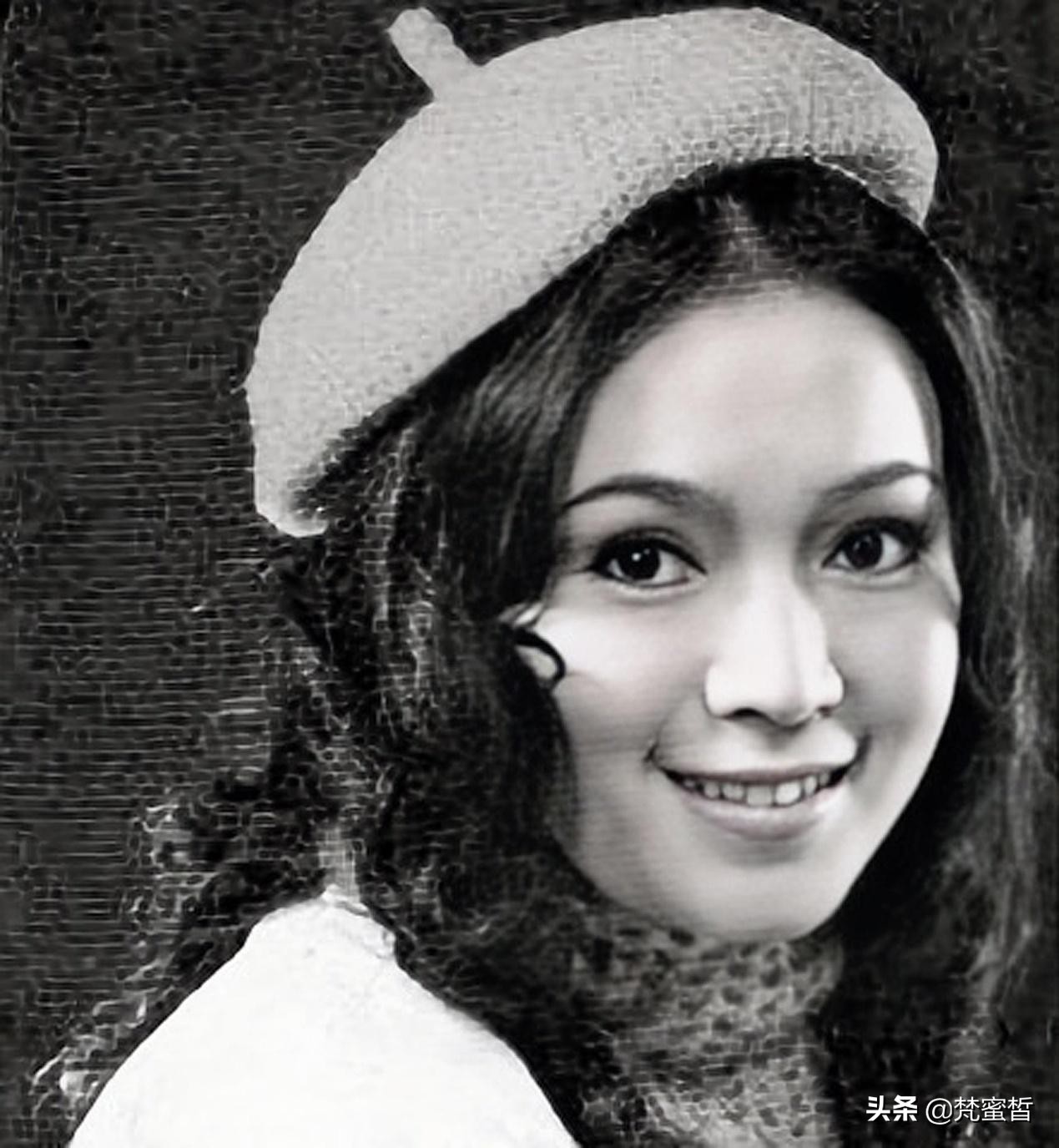 Lin Yunyun's uncauses, pregnant belly at the same time, Hou Pei ...