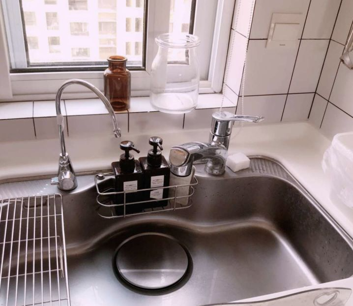 I want to praise Japanese sink designers. After using it, I realized ...