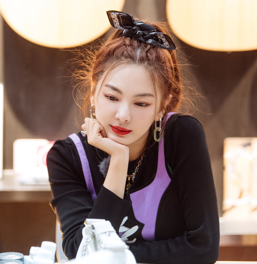 Zhang Yuqi's name is finally read correctly, and her knowledge points have increased a lot. Have ...