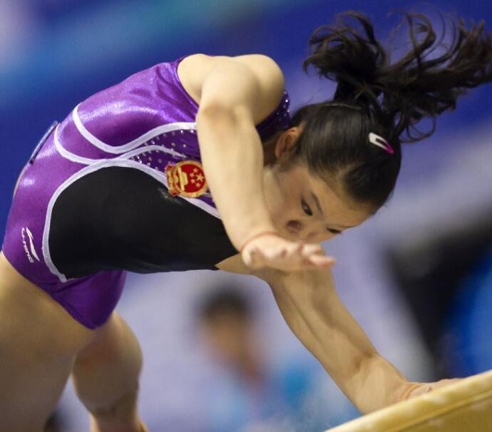 Gymnastics empress Cheng Fei, 32 years old, was nearly 200 kilograms ...