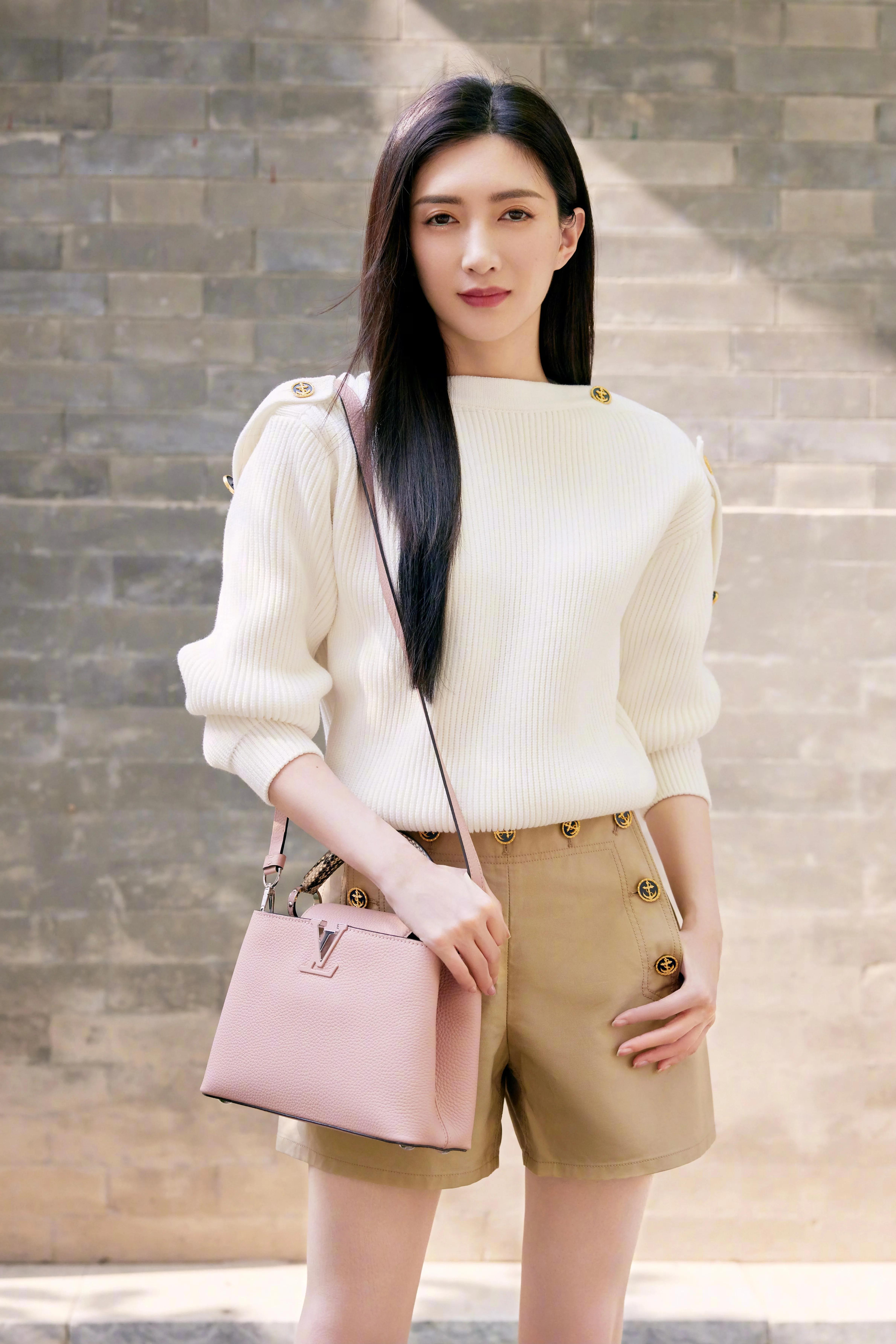 Star beauties: Faye Wong, Xiao Qiang, Jiang Shuying, E Jingwen - iNEWS