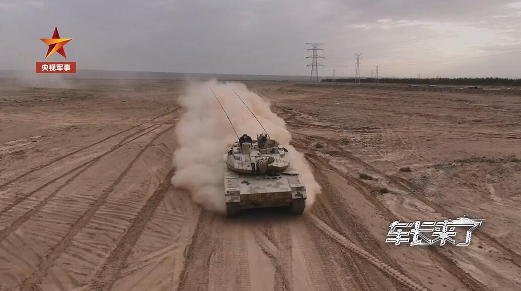 Yellow sand is rolling!"The Most Beautiful Female Tank Soldier" Liu ...