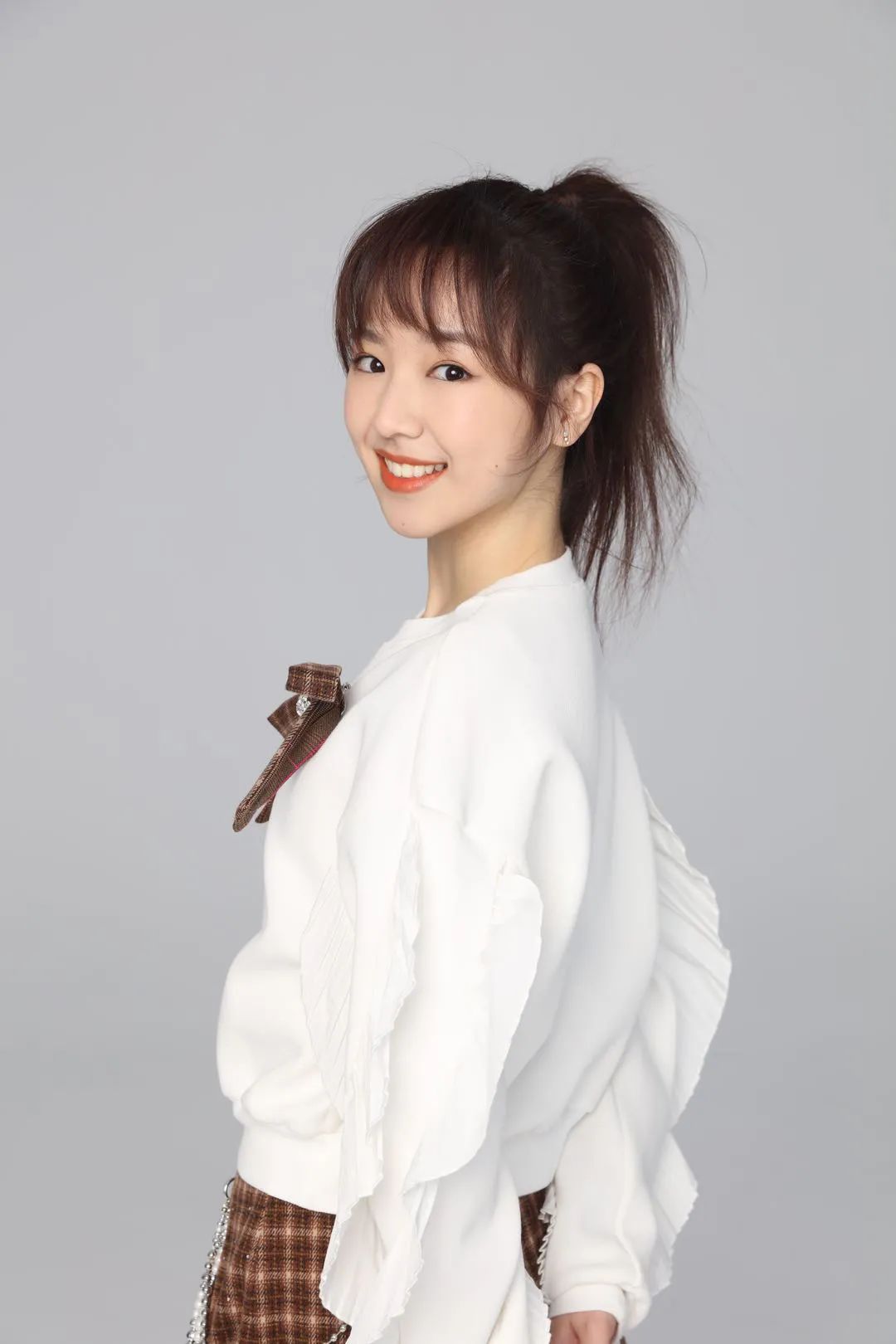 Wang Ruixin: The ideal sister in "One Life", there is a strength hidden in tenderness - iNEWS