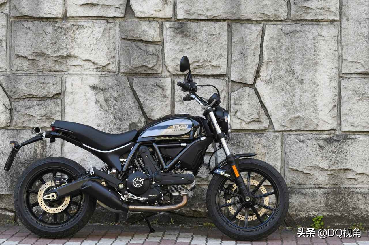 Small and medium displacement motorcycles for fun, Ducati ...