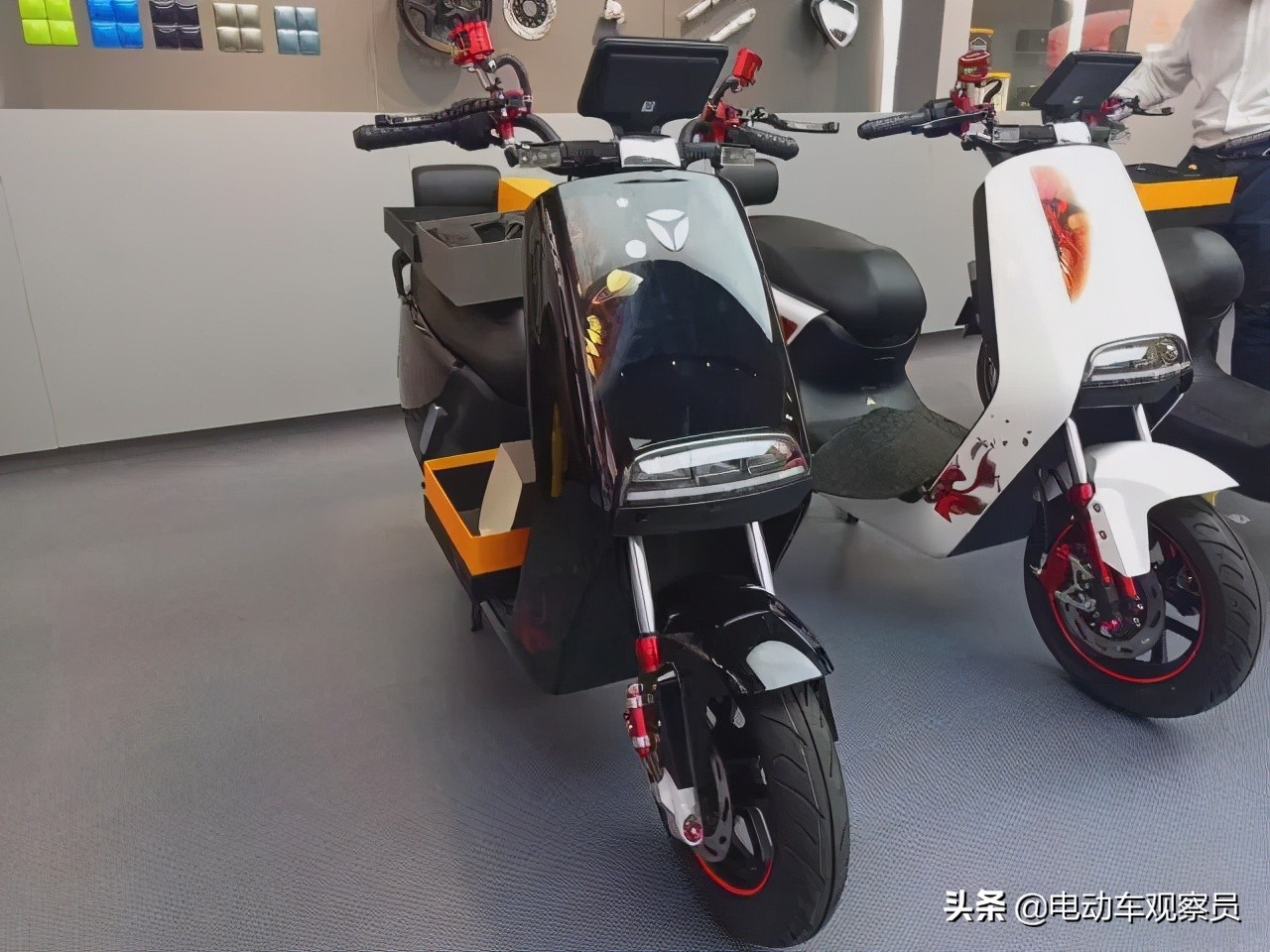 Yadea's first mid-motor electric vehicle with greater controllability ...