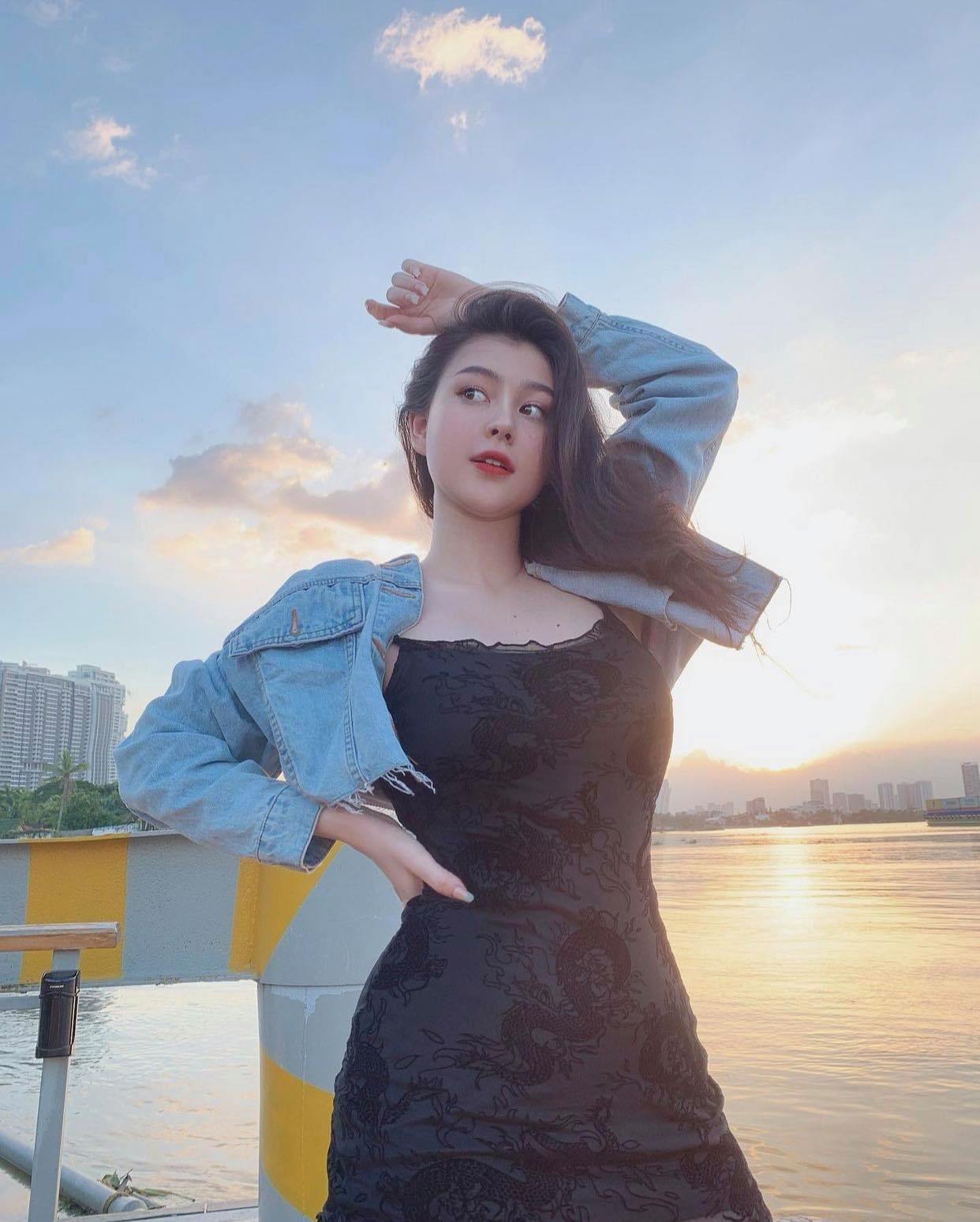 Wilson Nhat Anh's body is chubby, but still beautiful in tights - iNEWS