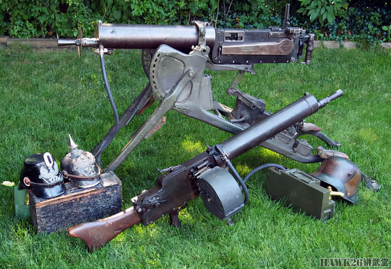 The weapon that changes the mode of war, the sickle of the god of death ...