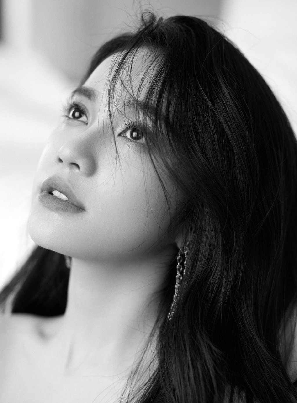 The brand-new Mou girl has a faceless portrait, seductive and charming ...