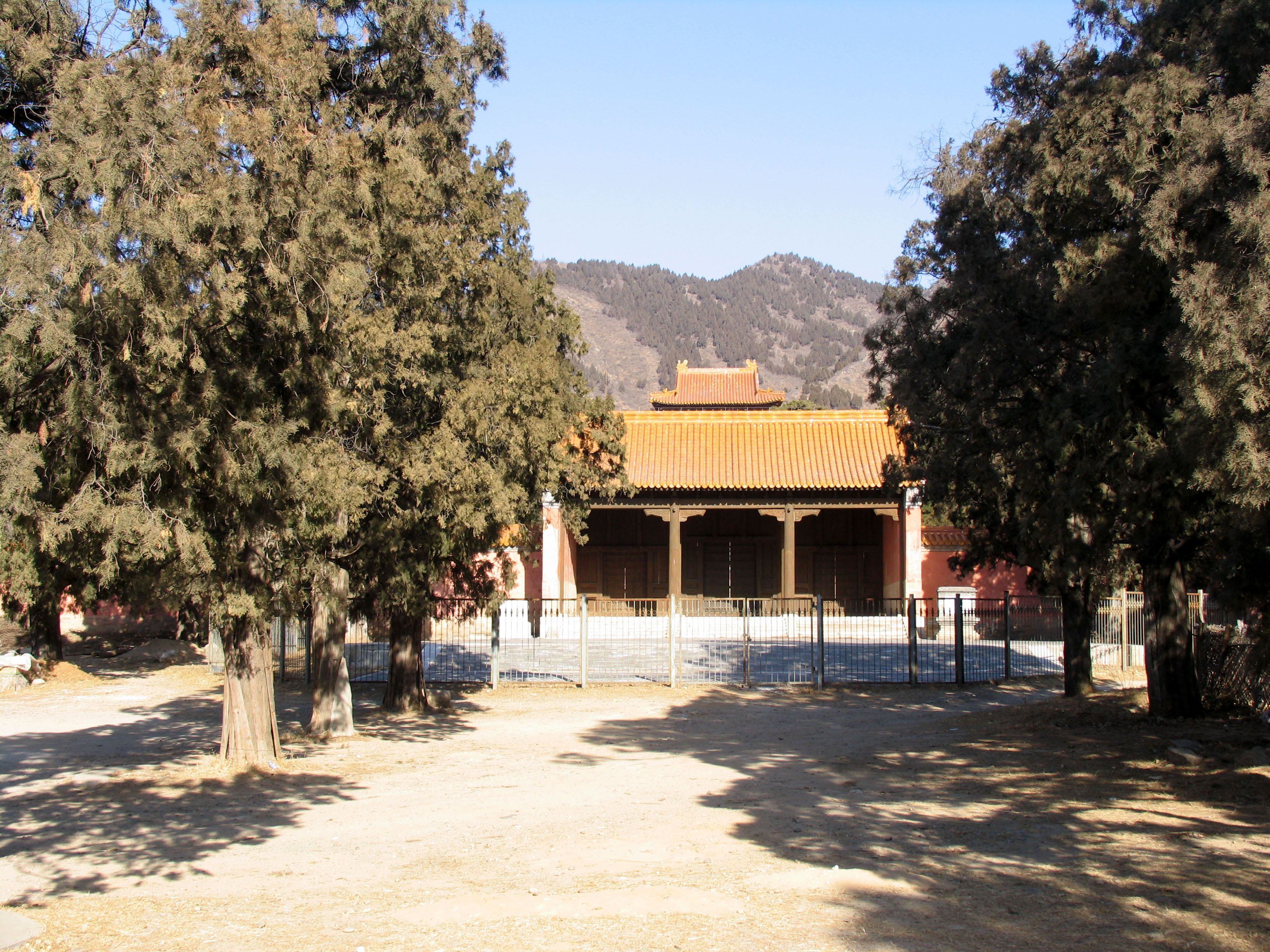 Exploring the Ming Tombs-Maoling - iNEWS